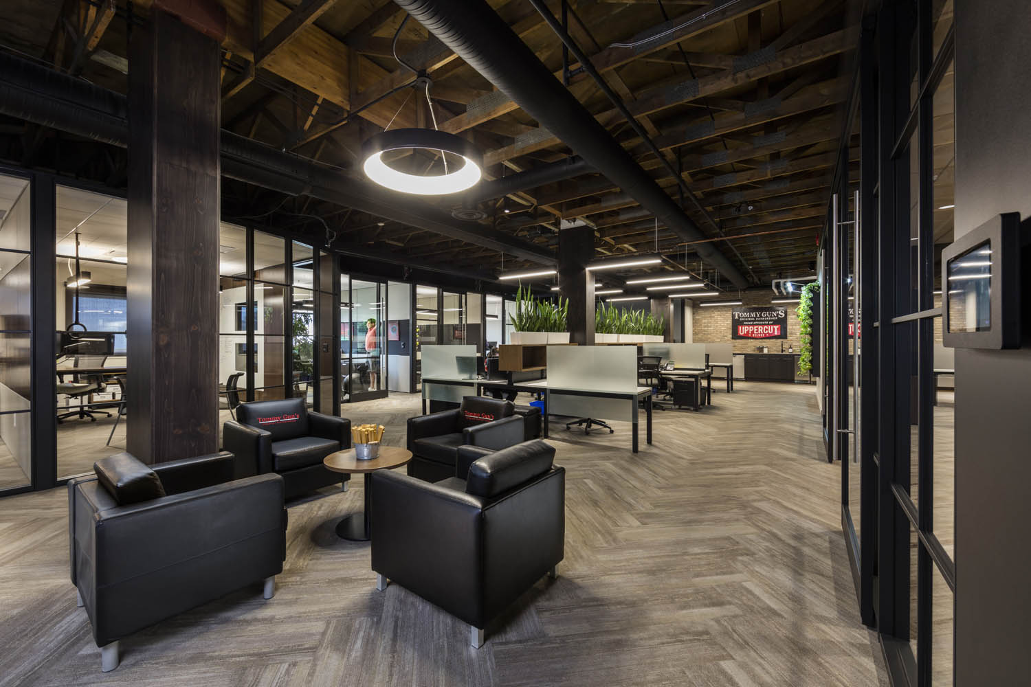 Begrand Fast Design – Tommy Guns HQ | CHBA-CO